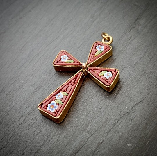 Croix en micromosaïque italienne – Galerie Duchesse